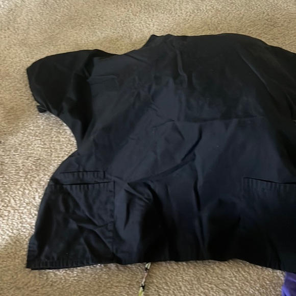 Cherokee | Tops | Black Scrub Top Cherokee Xo | Poshmark